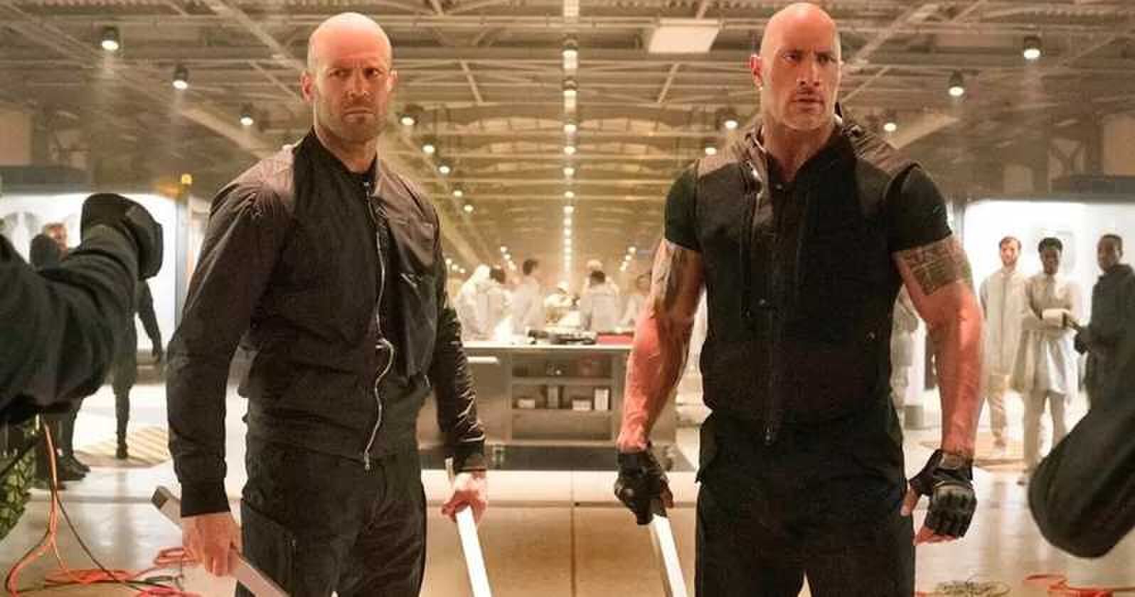 Idris Elba, Jason Statham en Dwayne Johnson schitteren in trailer van ...