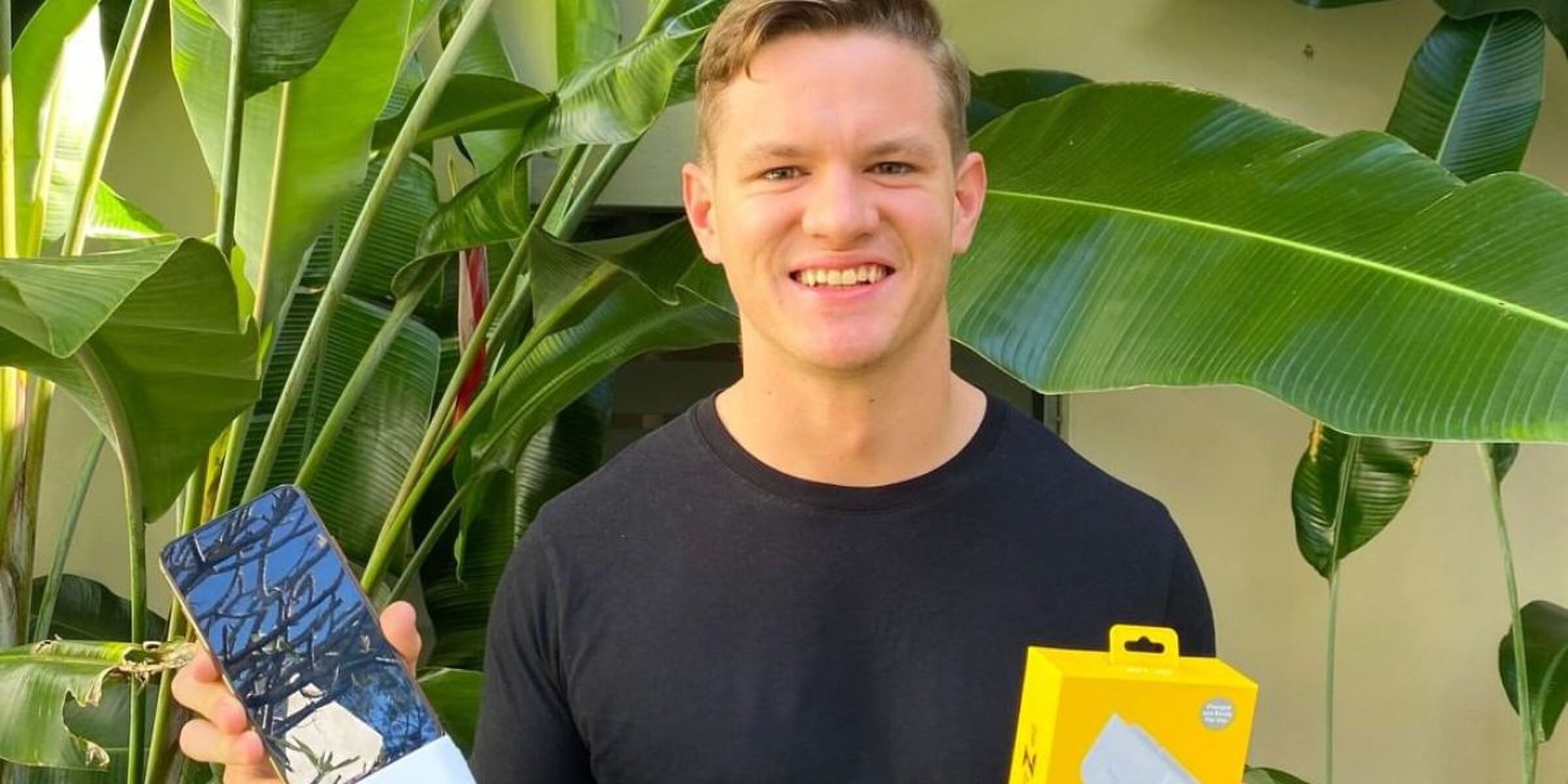 Jongen krijgt idee tijdens avond uit en verdient £ 100.000 in weken