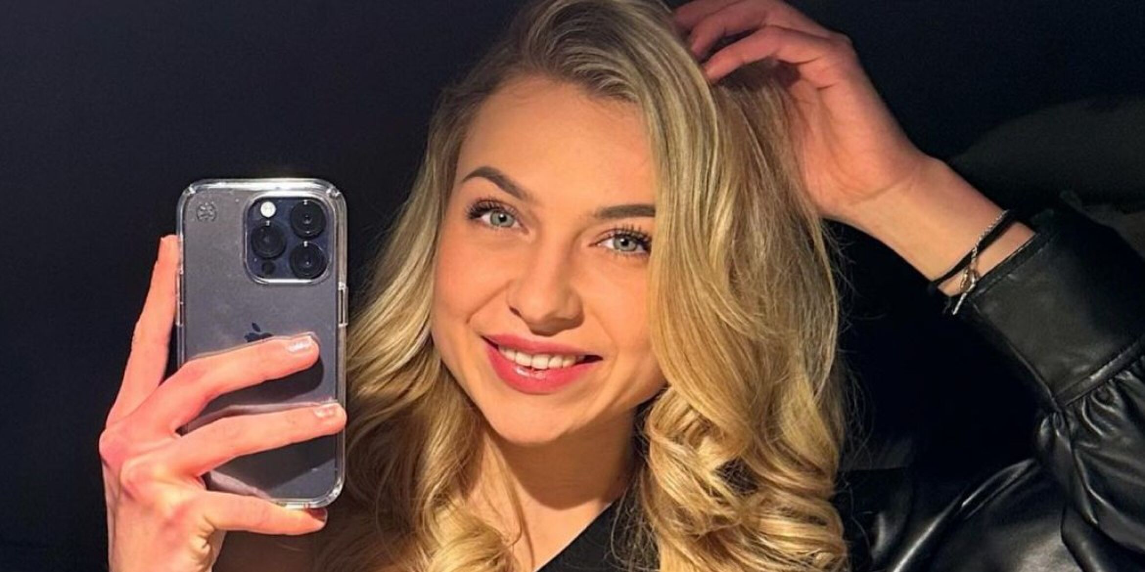 Joy Beune maakt Instagram-volgers gek met fijne lingeriefoto