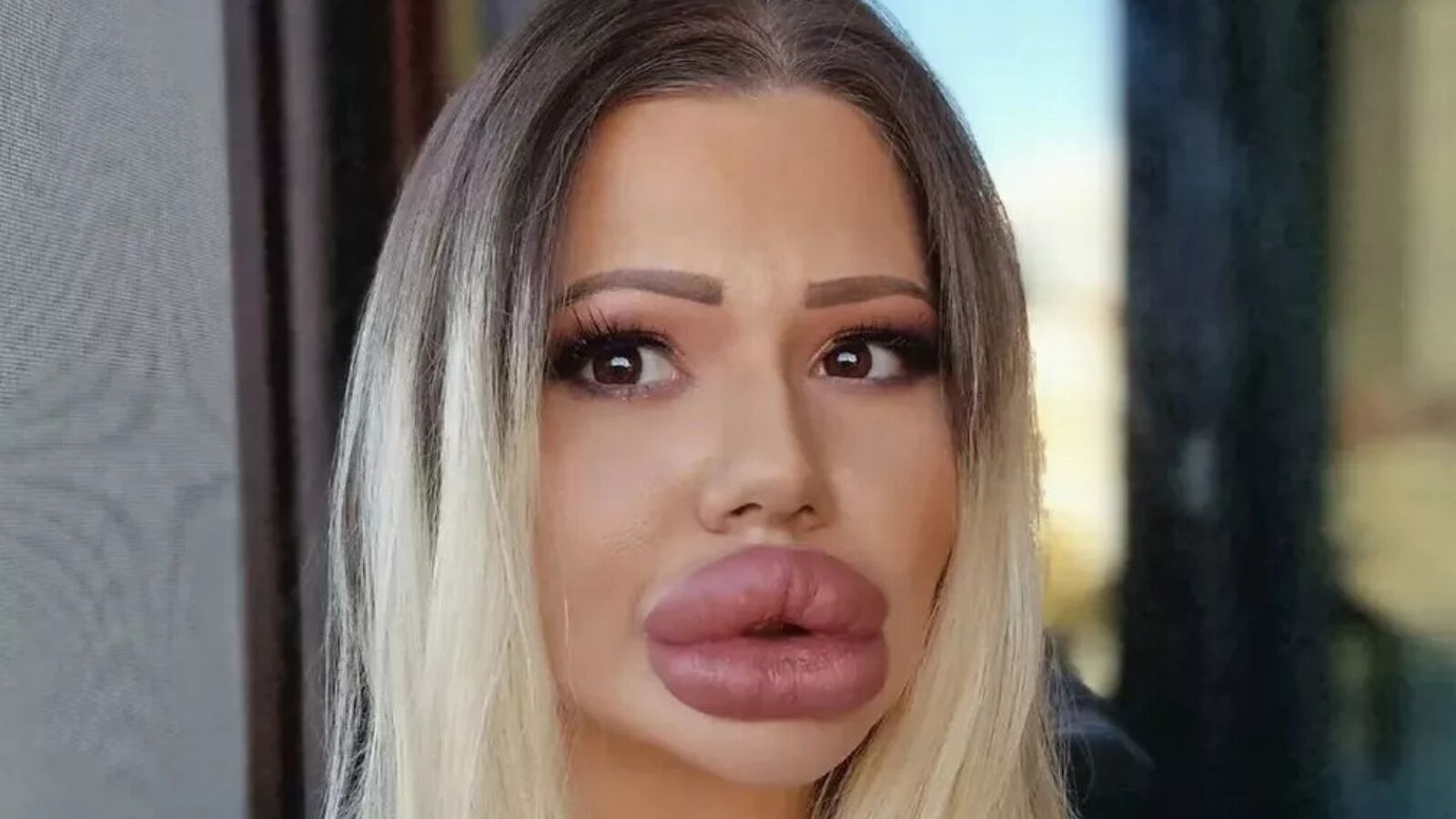 Deze vrouw heeft officieel de grootste lippen ter wereld