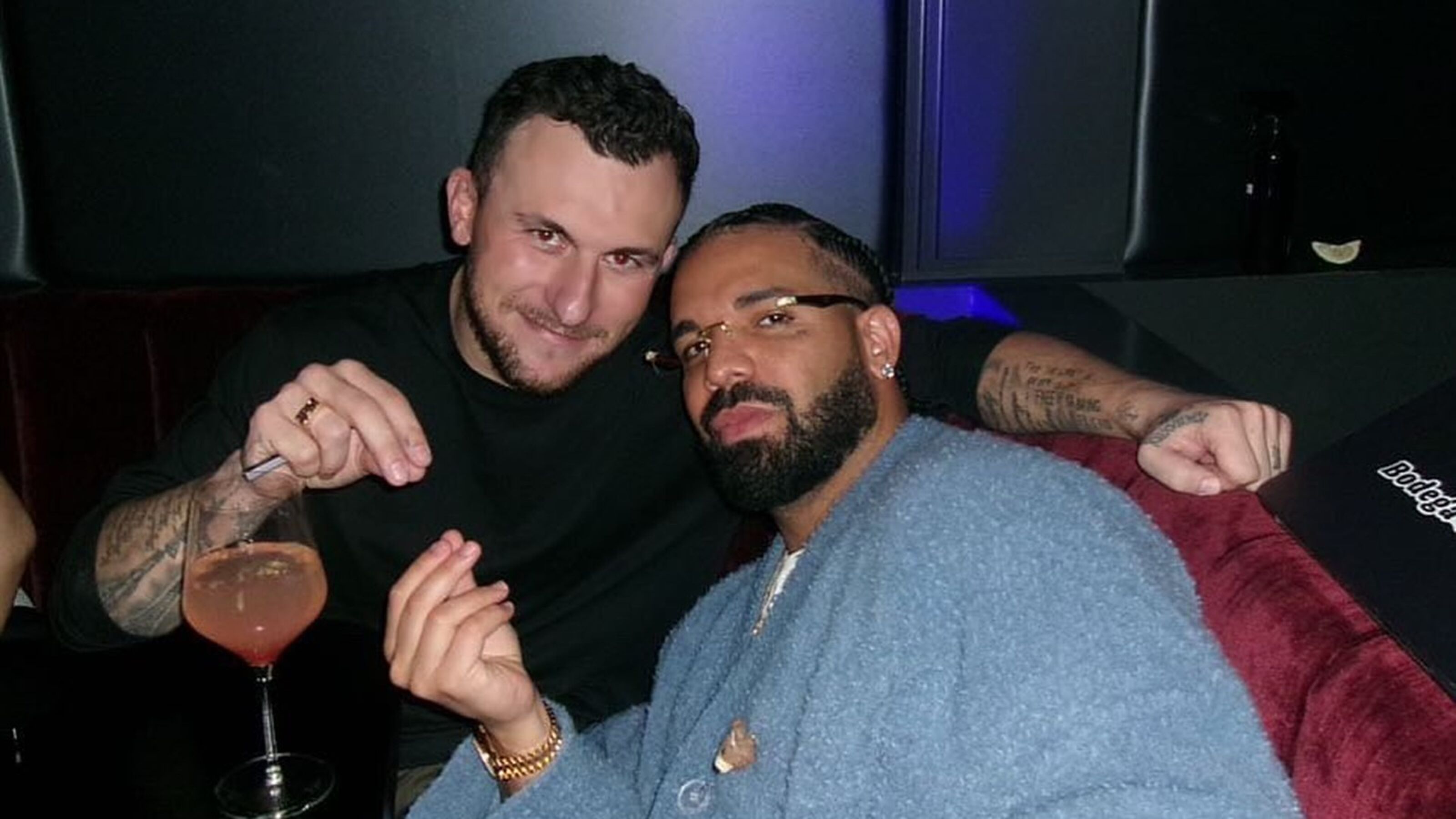 Drake lanceert website waarop je een kijkje in zijn huis kan nemen