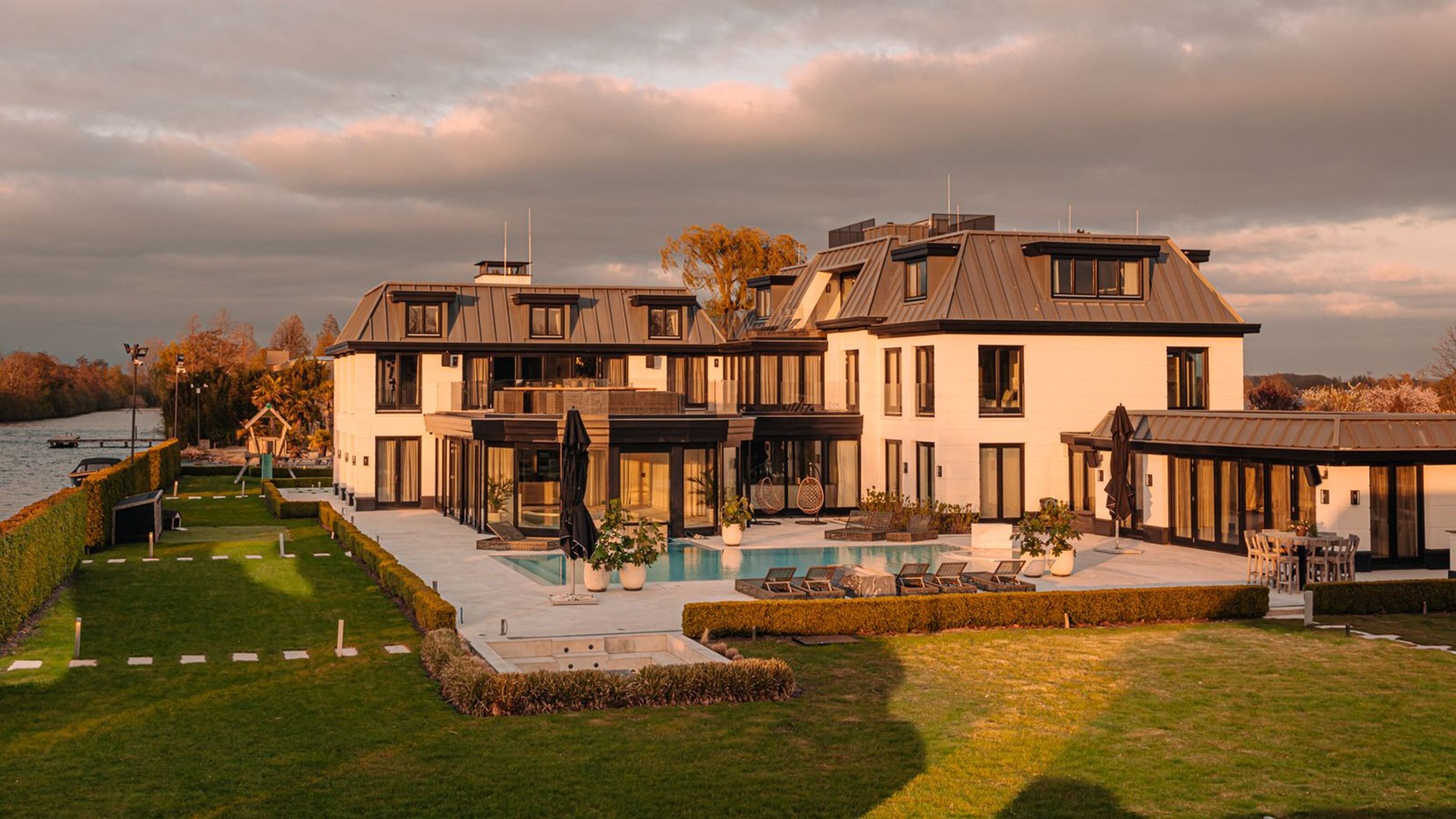 Duurste villa van Nederland is nu € 4.000.000,- in prijs verlaagd