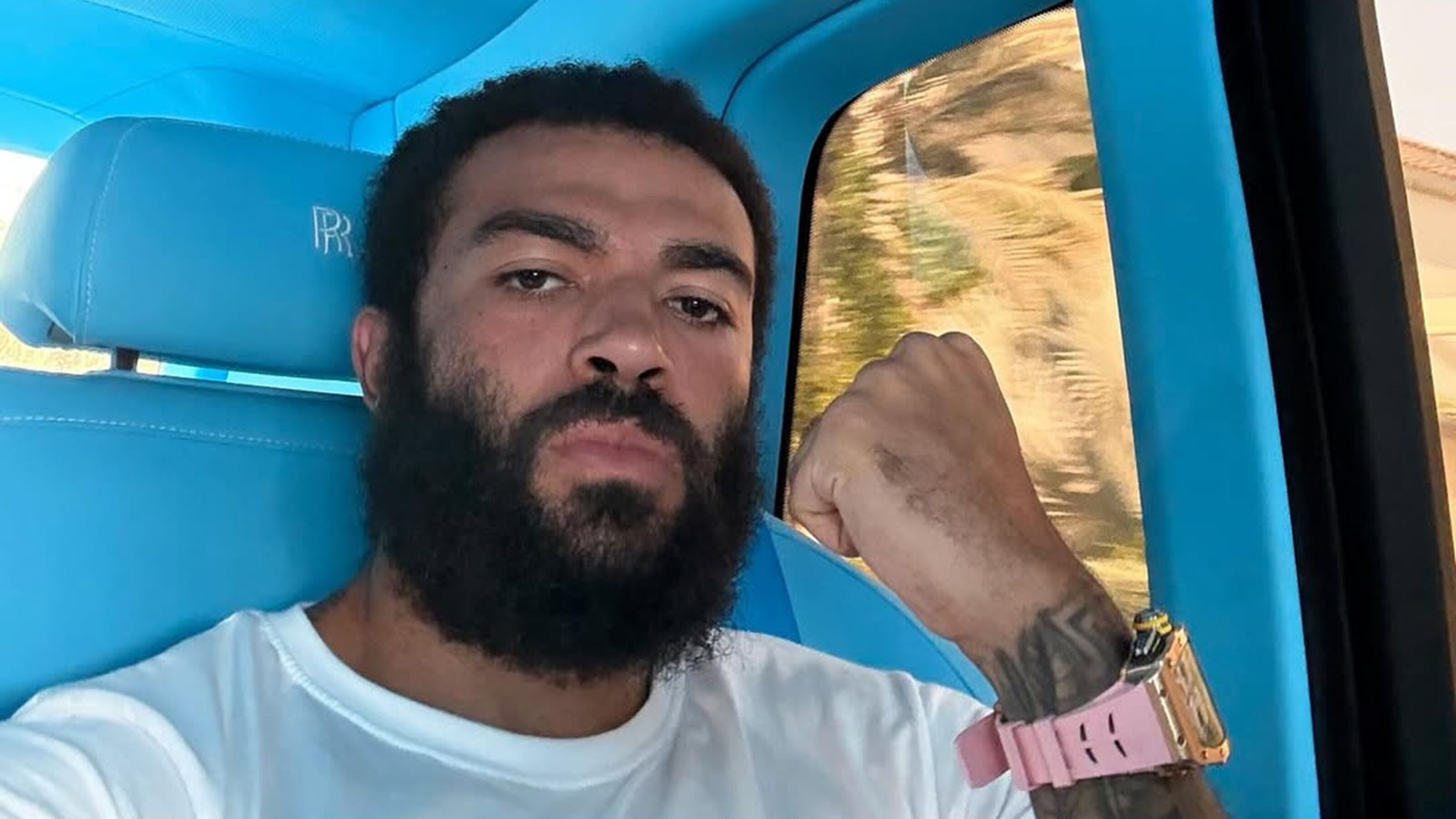 Samuel Onuha laat zien hoeveel winst hij met ICON heeft gemaakt