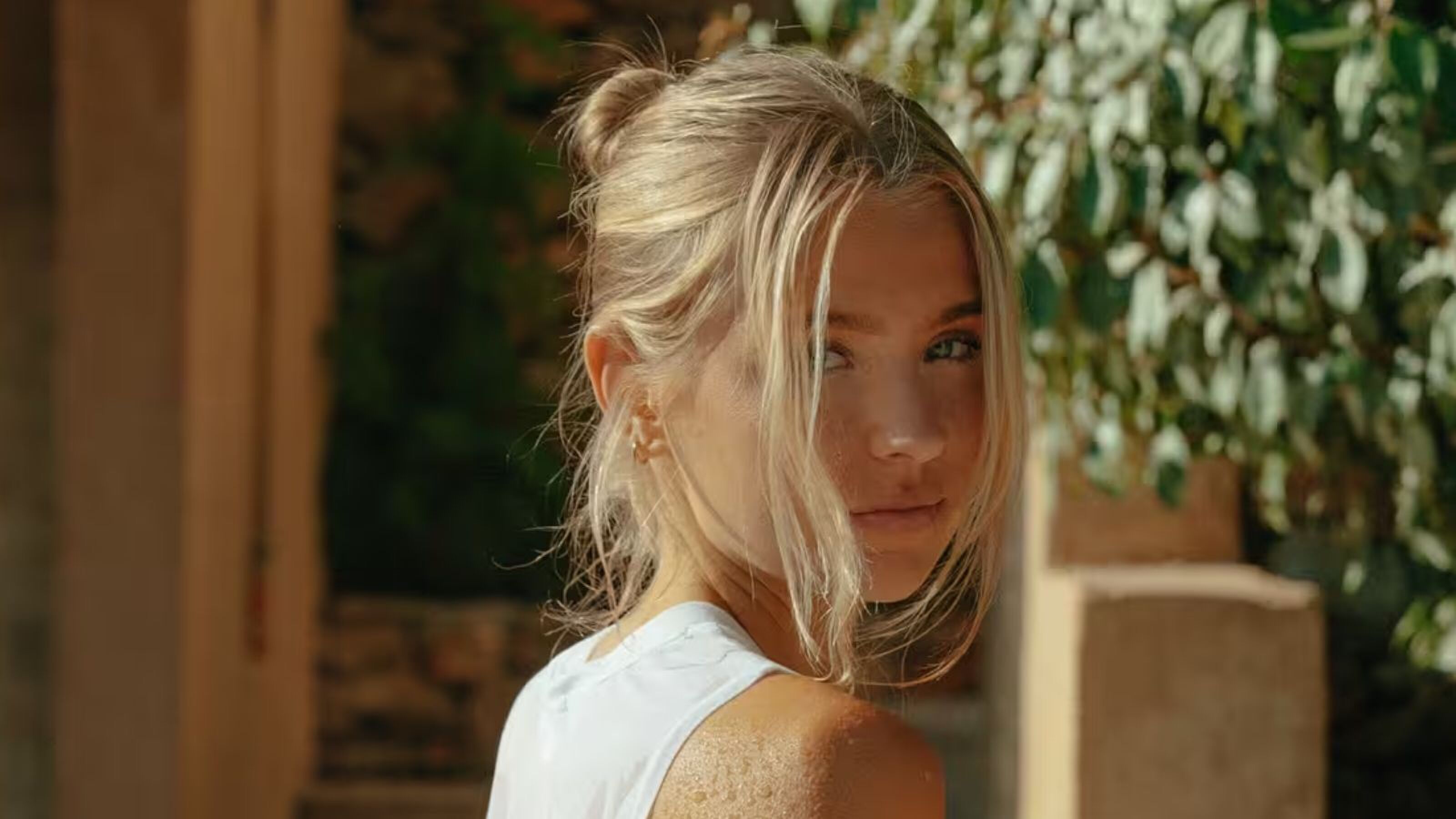 Danique Hosmar deelt zomerse fotoshoot op Instagram