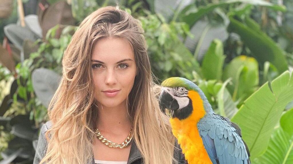 Love Island Lisa Moerman gaat uit de kleren op Instagram | MAN MAN