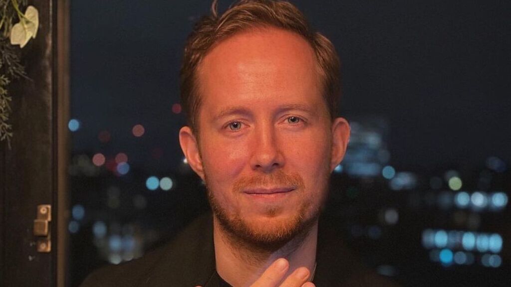 Robert de Hoog koopt luxe landhuis in Amsterdam (foto's)