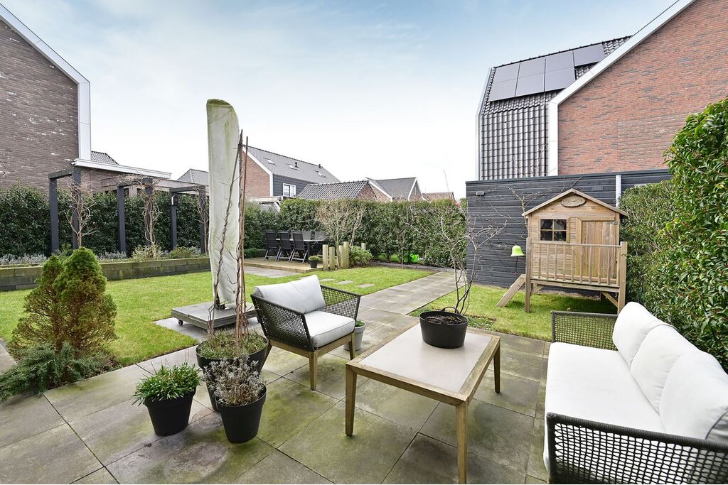 Maxim Froger koopt superstrak ingerichte woning in Blaricum