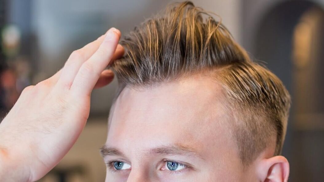 Hoe moet je als man je haren föhnen? | MAN MAN