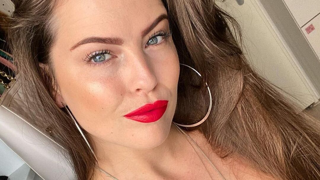Actrice Robin Martens showt haar fitte figuur op Instagram | MAN MAN