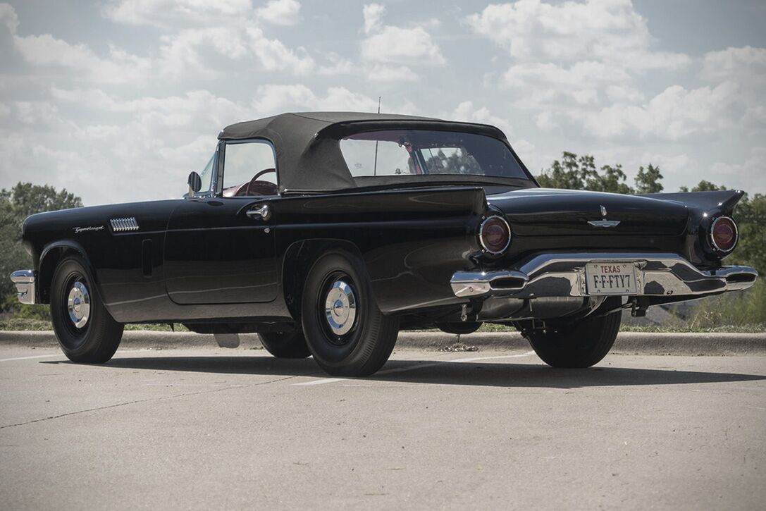 Maak kennis met de meest unieke Ford Thunderbird F-Bird ooit | MAN MAN