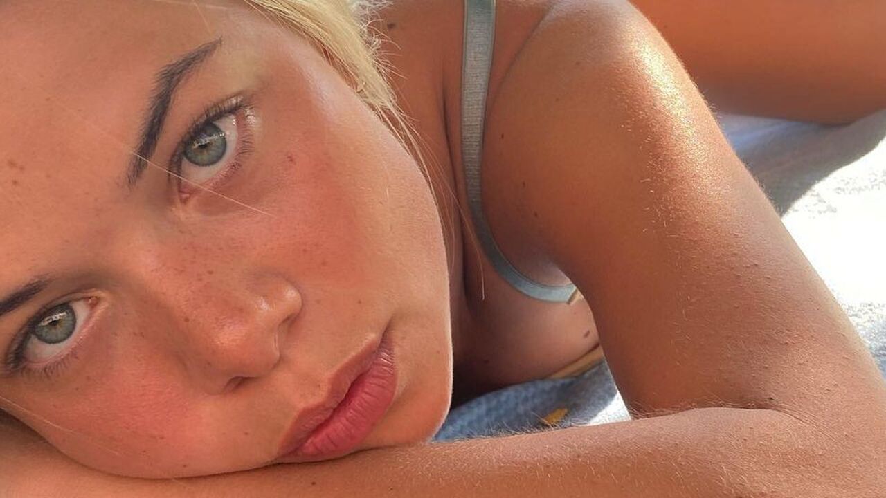 Maak kennis met Sofie, het knappe zusje van Emma Wortelboer