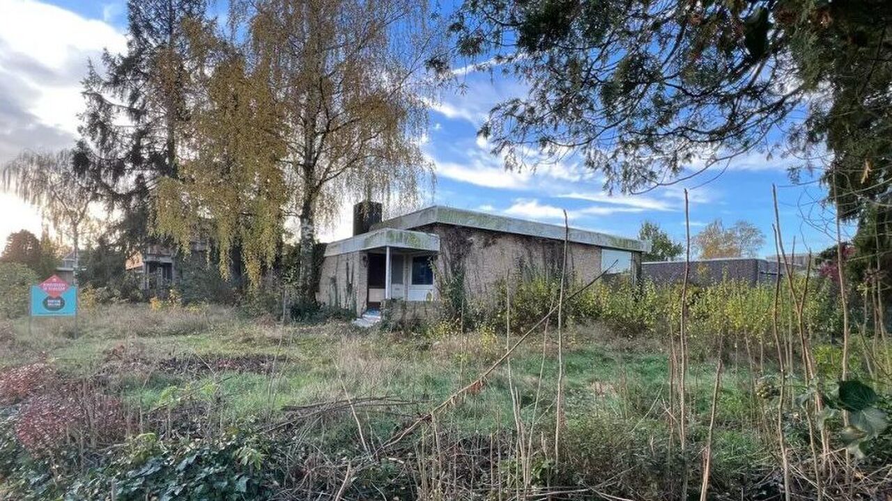 Bouwval in Brabant staat te koop voor slechts €300.000,-