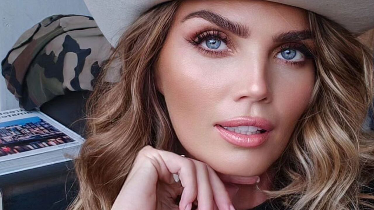Kim Feenstra maakt Instagram-volgers wild met foto in lingerie