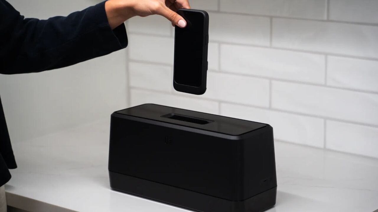 Swippitt Hub onthuld: accu van telefoon in 2 sec. vol (CES 2025)