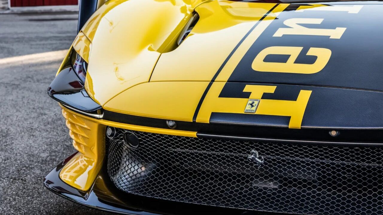 Unieke Ferrari Daytona SP3 'Tailor Made' voor $ 26 miljoen geveild