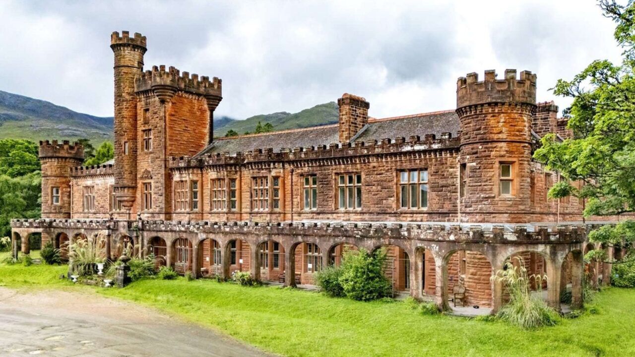 Kasteel in Schotland nu te koop voor een prikkie: 'Een unieke kans'