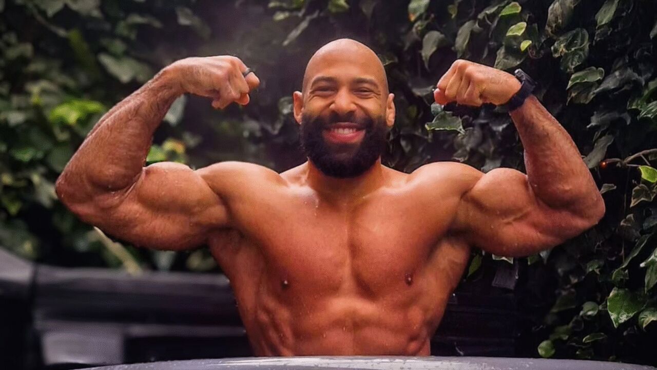 Dit is de knappe en bijzonder fitte vriendin van judoka Roy Meyer