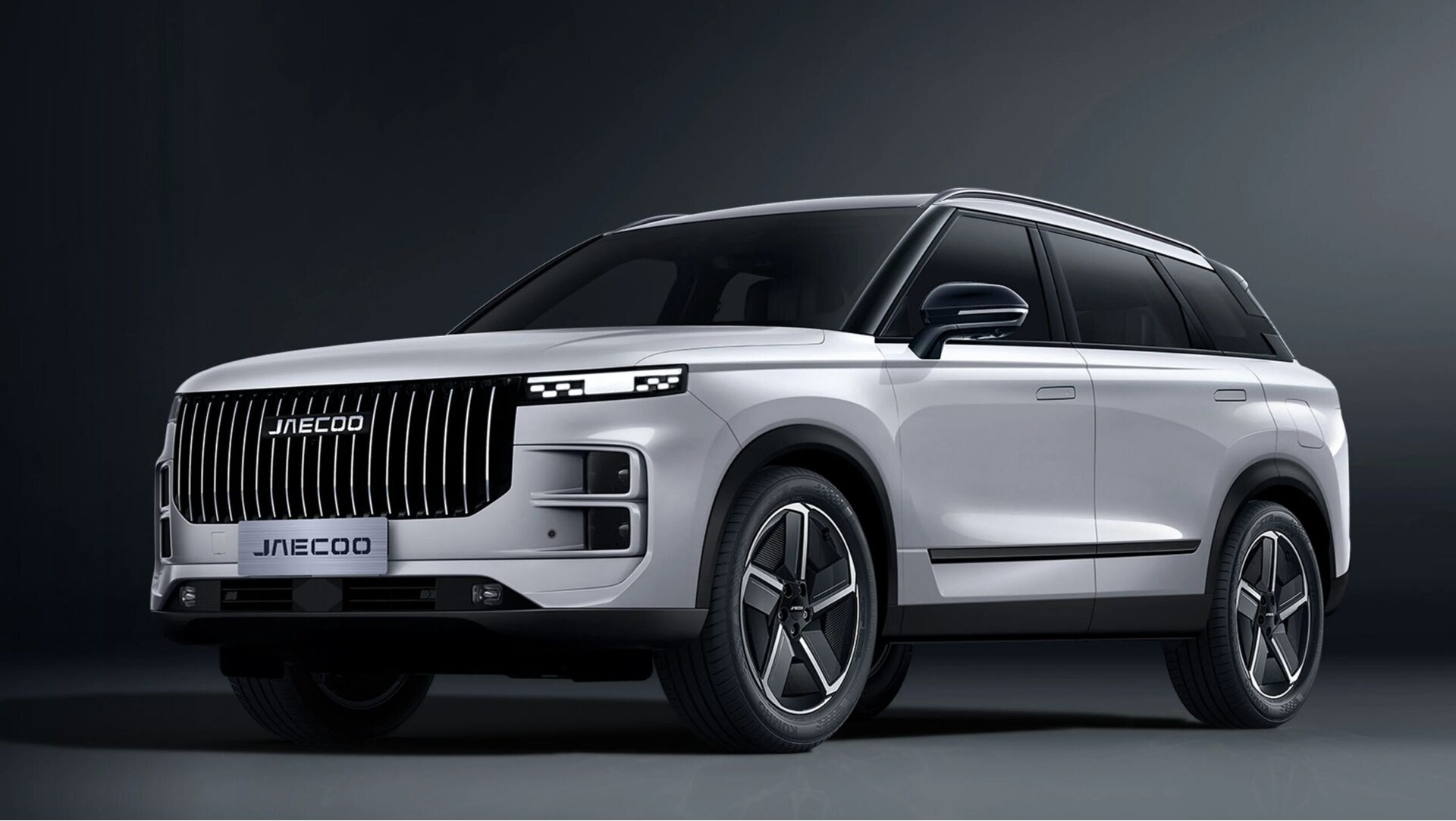 Deze auto lijkt op een Range Rover, voor een fractie van de prijs