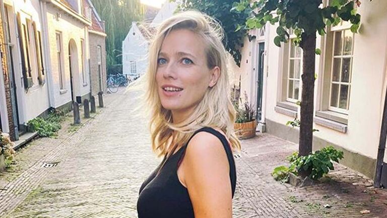 Luizenmoeder-actrice Jennifer Hoffman zet haar woning te koop
