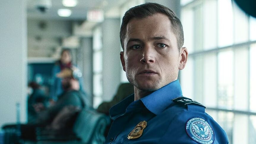 Carry On: film met Taron Egerton en Jason Bateman #1 op Netflix